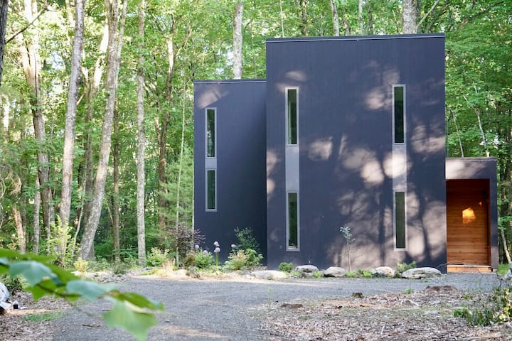 Architect Designed House With Hot Tub - 克洪克森