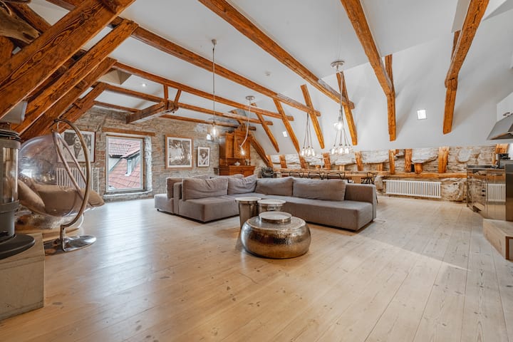 Main Square Medieval Apt+fireplace+sauna+old Town - Tallin