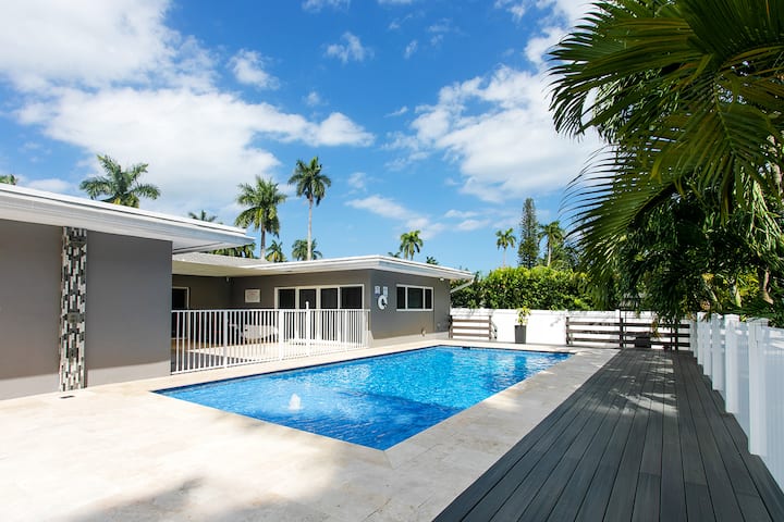 Premium Luxury 5br/3ba Villa Near Hollywood Beach - Hollywood, FL