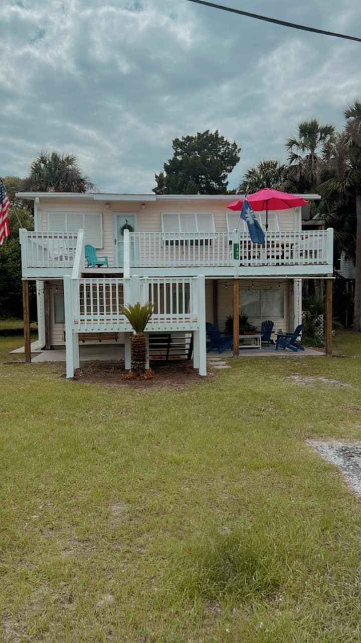 Family Oriented Beach House, 600 Feet From Beach - Edisto Beach, SC