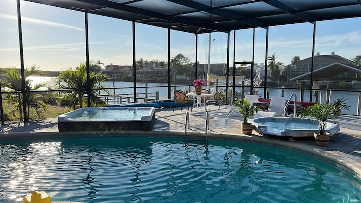Playa Blanca Waterfront Resort With Pool&spa, Dock, Kayaks, Sand, Pets Welcome!\n - Apollo Beach, FL