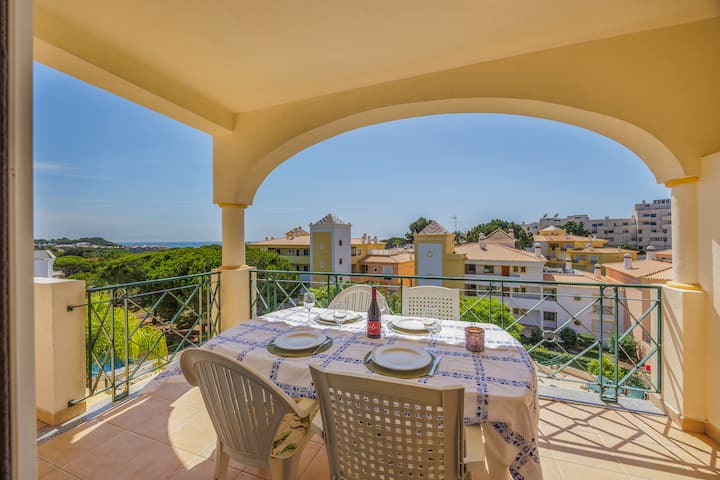 Appartement Confortable Avec Grande Terrasse - Albufeira