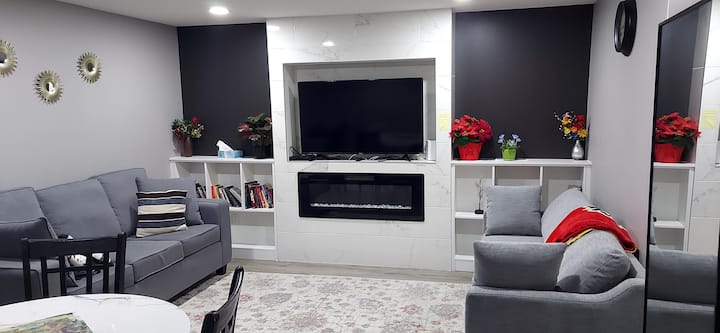 Clean 2-bed Bsmt Guest Suite With Private Entrance - Alberta