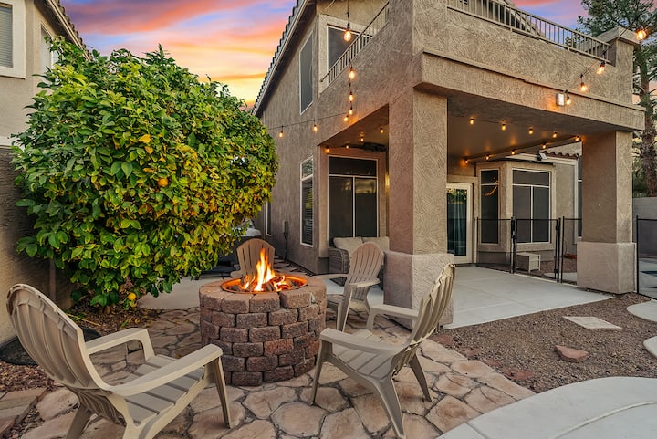 Heated Pool | Spa | Fire Pit | Games | A+ Location - Chandler Center for the Arts