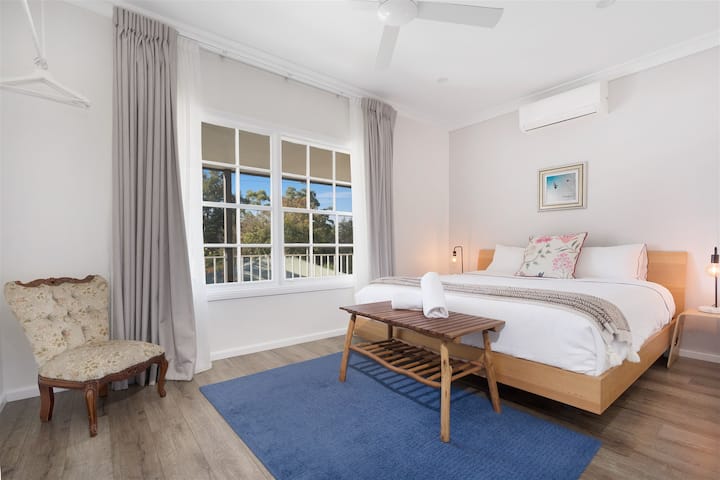 House In The Heart Of Kangaroo Valley - Leaves - Kangaroo Valley