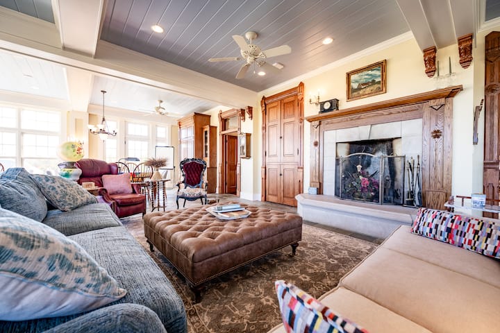 A Country Retreat At Airy Knob Farm - DePauw University, Greencastle