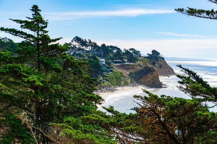 Seaside Serenity - Half Moon Bay, CA