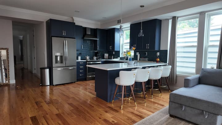 Duplex With Private Rooftop 20 Mins From Nyc - Jersey City, NJ