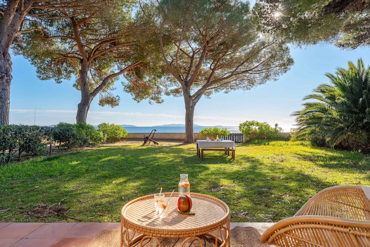 Rare ! Villa Les Pieds Dans L'eau ! - Le Lavandou