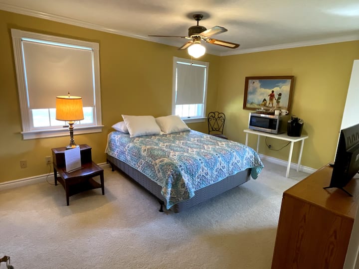 Mountain View And Comfy Bedroom! - Dandridge, TN