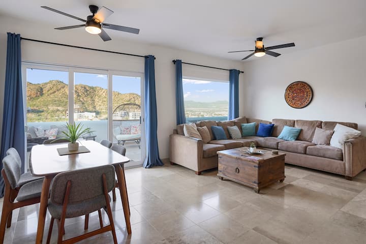 Luxury Pedregal Condo Atop Cabo San Lucas - Cabo San Lucas