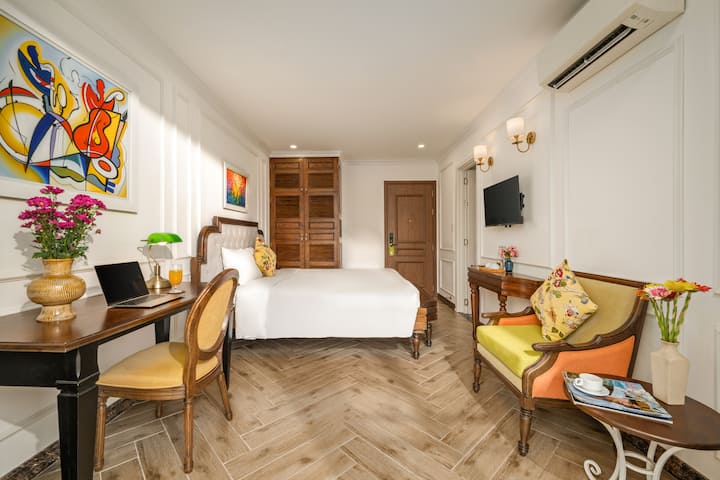 Spanish Style Room With Pool View/working Space. - Hội An