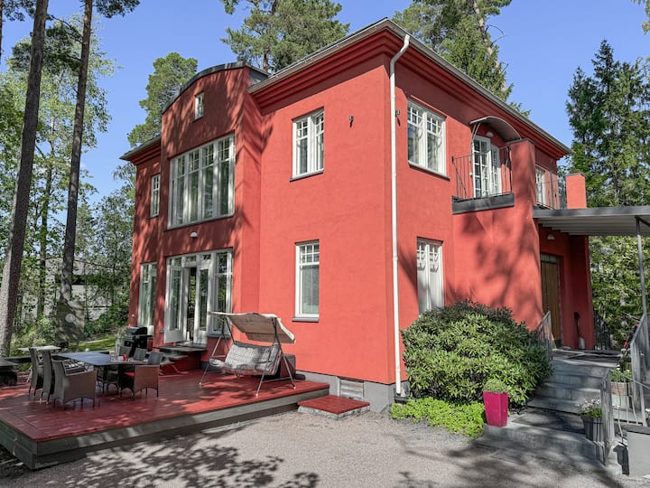 Charming Villa Solhalla With Forest Garden - Espoo