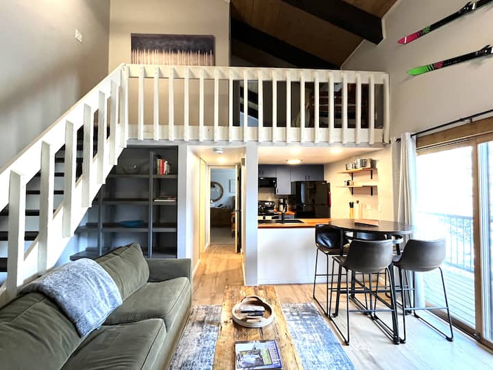 Amazing Location W Mountain Views, Heated Pool & Tub, Walking Distance To Slope - Steamboat Springs