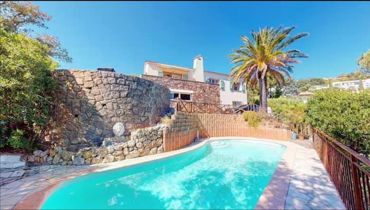 Villa Avec Piscine Chauffée Et Vue Mer Panoramique - Roquebrune-sur-Argens