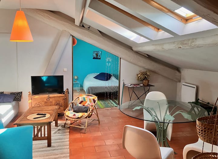 Studio-loft Mansardé, Tout Confort & Plein Centre - Arlés