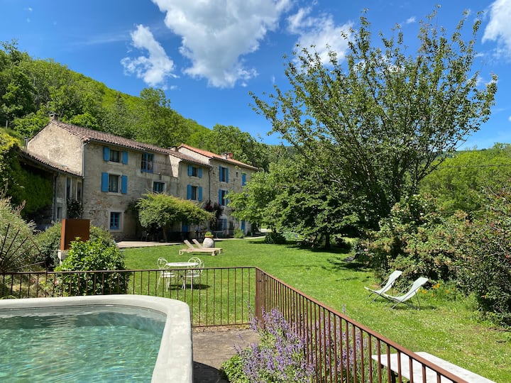 "La Grange" Maison De Campagne, 4/10 Personnes - Saint-Pons-de-Thomières