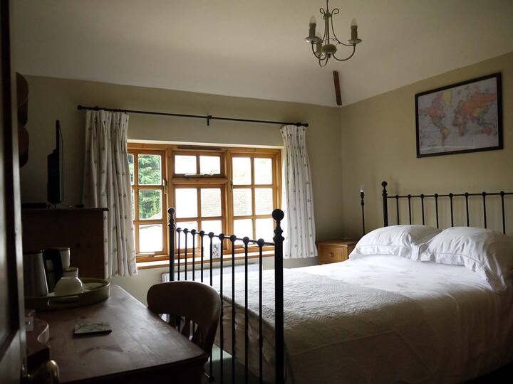 Double Room, Quiet Location, Nr Stansted Airport - Saffron Walden