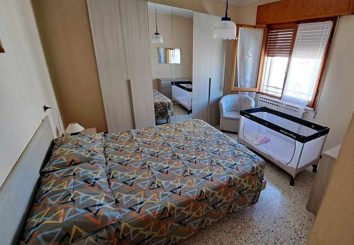 Carmen Beach House-aria Condizionata,wifi,parking - Rimini
