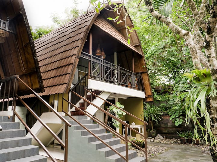 2 Br Villa In Sanur With Direct Beach Access - Denpasar