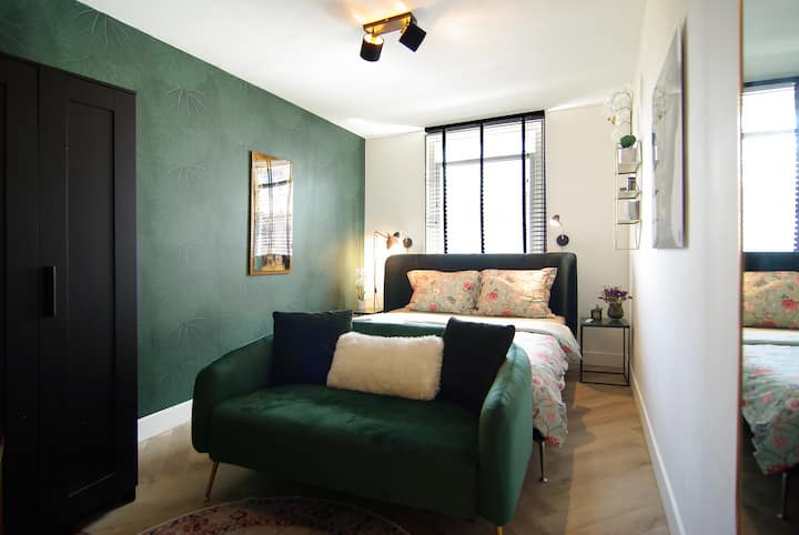 Luxury 2-bedroom Apartment On The Amstel - Amsterdam