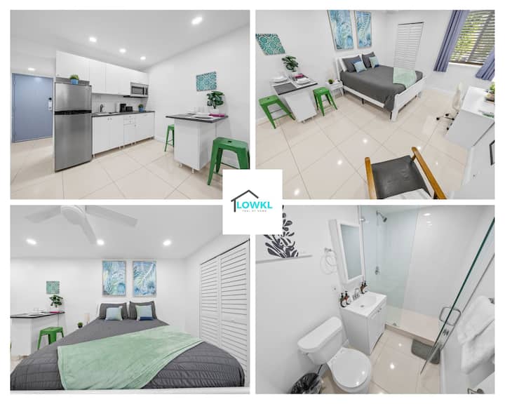 Modern Queen Studio In Miami | Kitchen + Parking - Coral Gables, FL