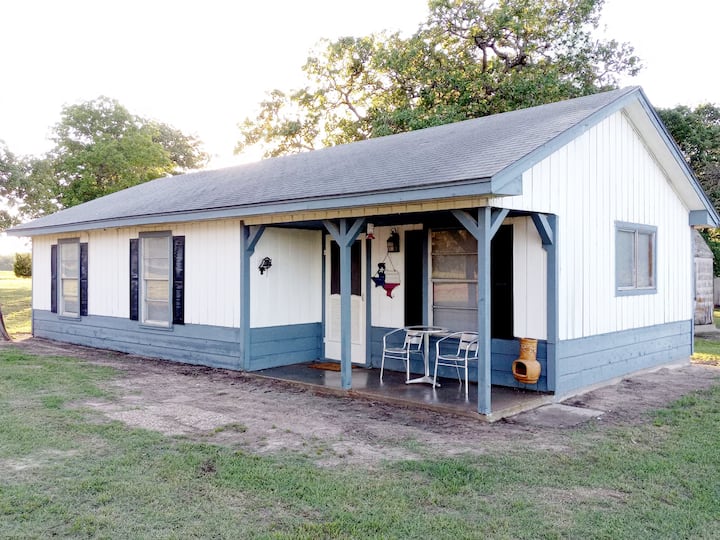 The Hunter's Cabin - Franklin