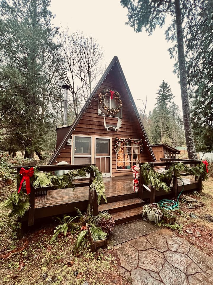 Elk-point A-frame To Mt Rainier/white Pass Summit - Packwood, WA