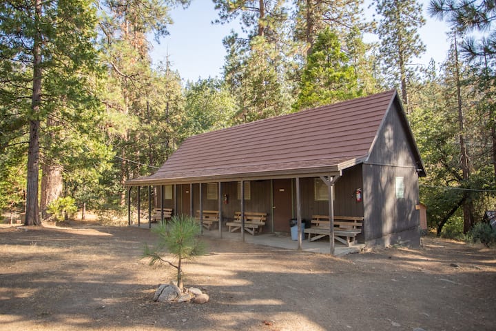 Camp Sierra's Fir Cabin (Near Shaver Lake) - China Peak Mountain Resort, CA