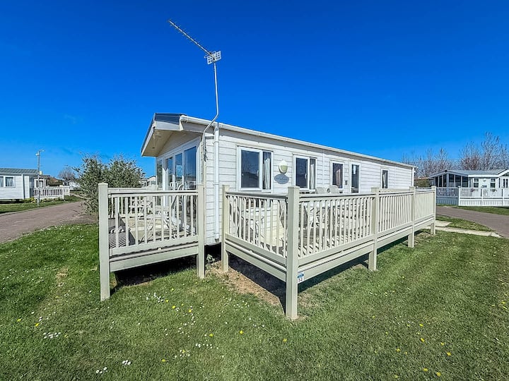 Beautiful Caravan With Decking At California Cliffs In Scratby Ref 50052l - Inglaterra