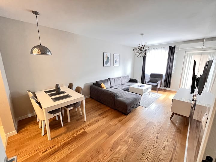 Stylish 2-bedroom Apartment Central Point - Podgorica