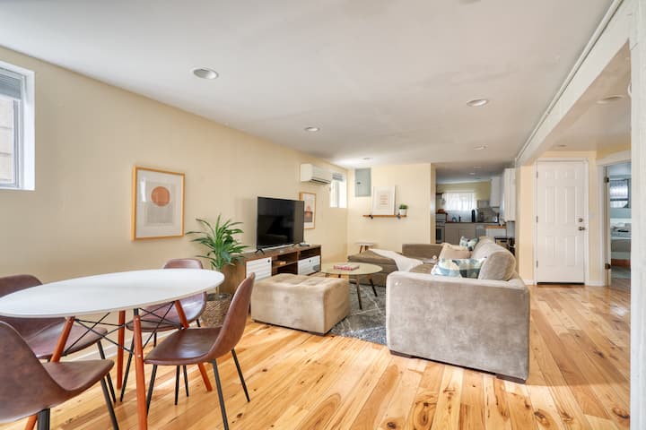 Buckman Bliss- Quiet Oasis Near Portland's Pulse - Portland, OR