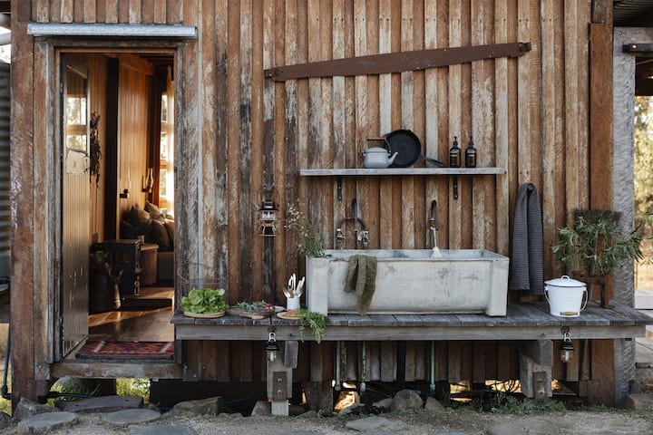 The Natural Remedy To Modern Life  Bloodwood Cabin - Queensland