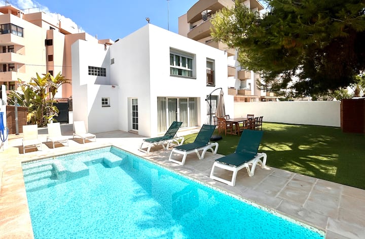 Etv 1419 Villa Playa Den Bossa Con Piscina - Islas de Ibiza