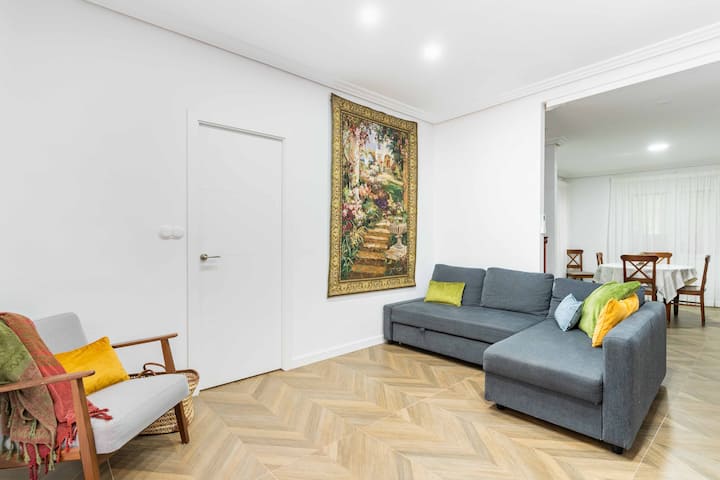 Balmes Flat Central Market - Valencia