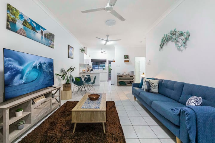 City Living: Modern ~ Outdoordining ~ Private Yard - Darwin