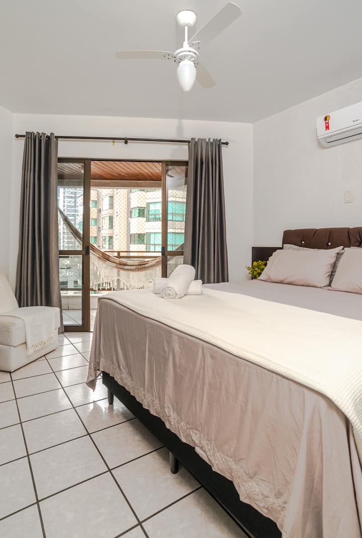Apartamento à 4 Minutos Praia, Vista Lateral Mar. - Itapema