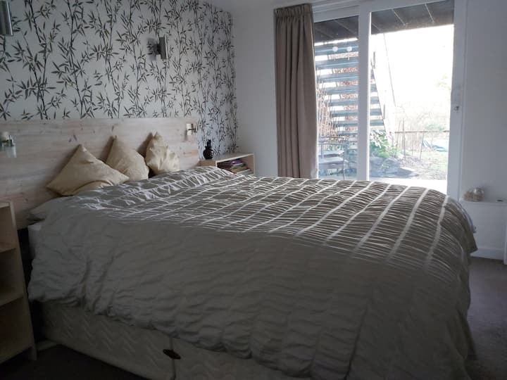Garden Suite With Kitchenette - Bridgnorth