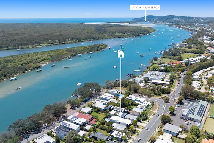 Noosa River- Five Bedroom Villa! - Noosaville