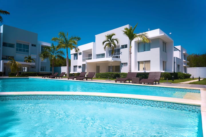 Punta Cana White Sands · Pool · Beach · Wifi - Punta Cana