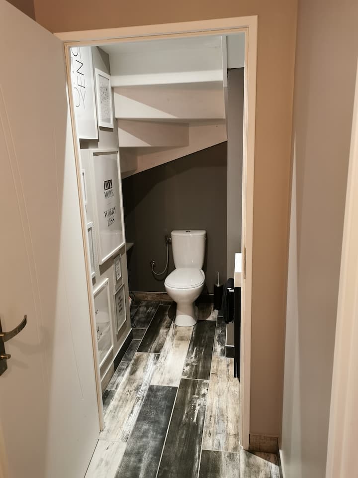 Maison De Ville Entièrement Rénovée - Duravel