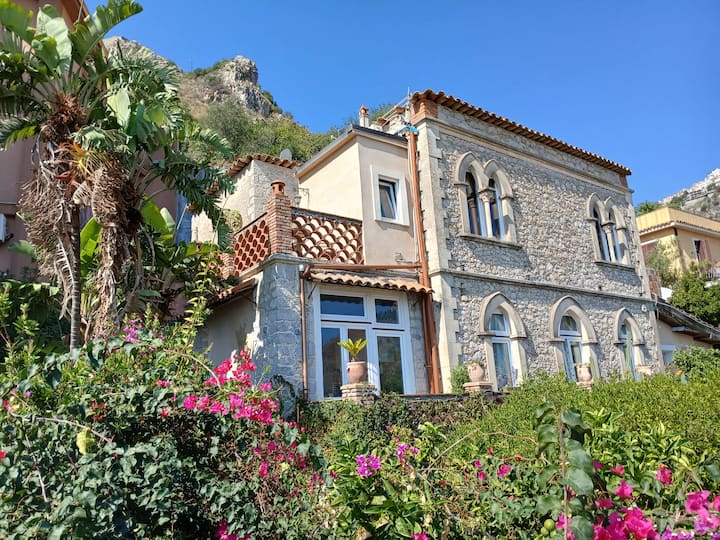 Villa Cappuccini + Two Pools Sea View - Taormina