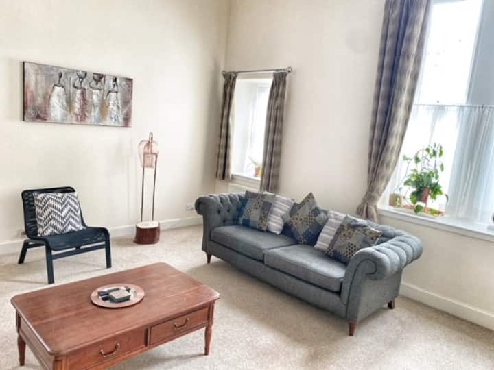 Beautiful Town House In Heart Of City Centre - Aberdeen