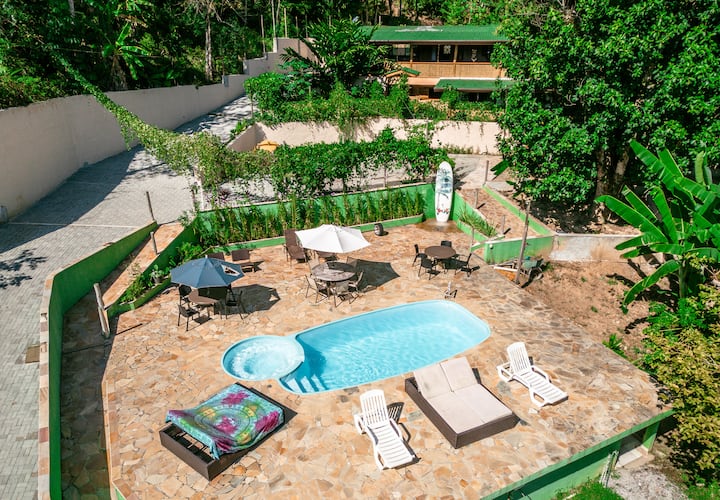 Chale C/ 2 Quartos| Piscina| 5 Min Da Praia. - Ilhabela