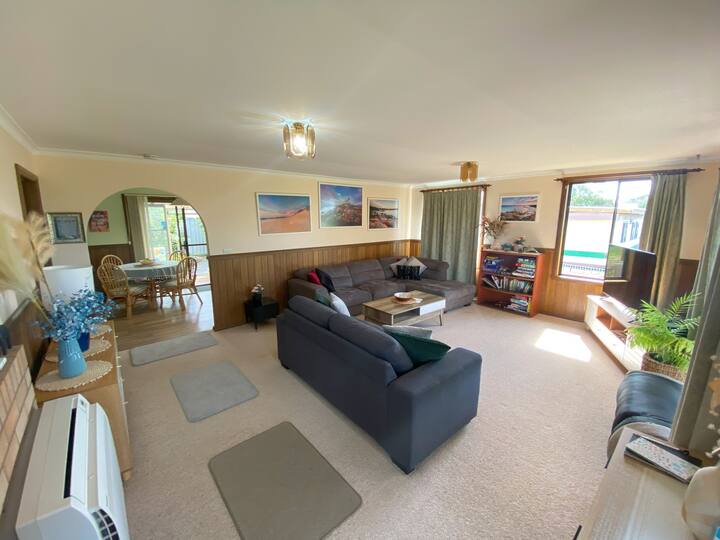 Parnella Cottage - Pet Friendly - St Helens