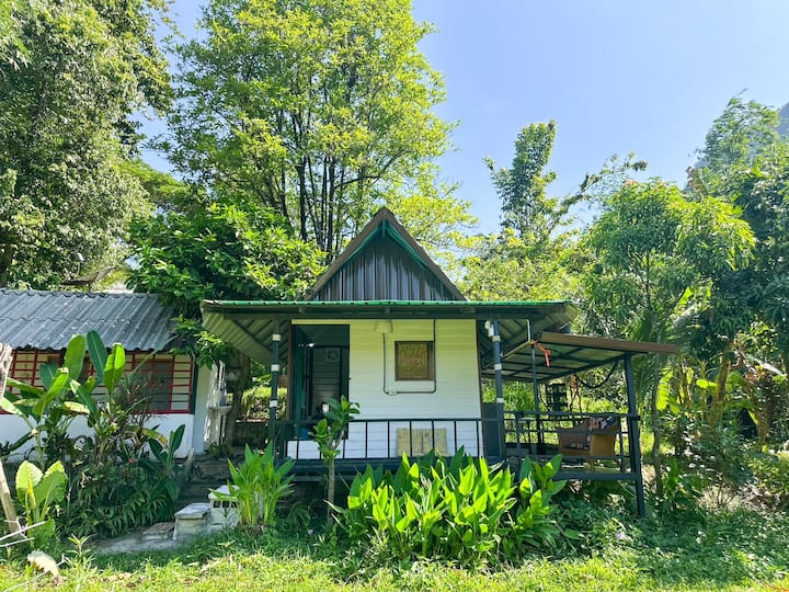 Ecotropical Home With Natural Garden View - Krabi