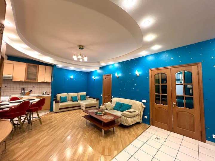Huge Apartment In Kreschatik And Maidan - Київська область