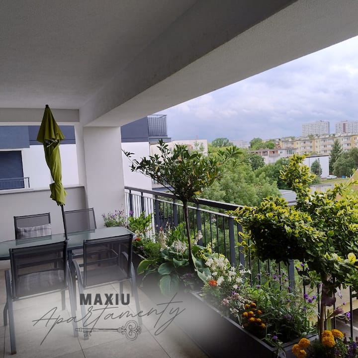 Apartament Geometryczny Ii żółTy Z Dużym Tarasem . - Poznań