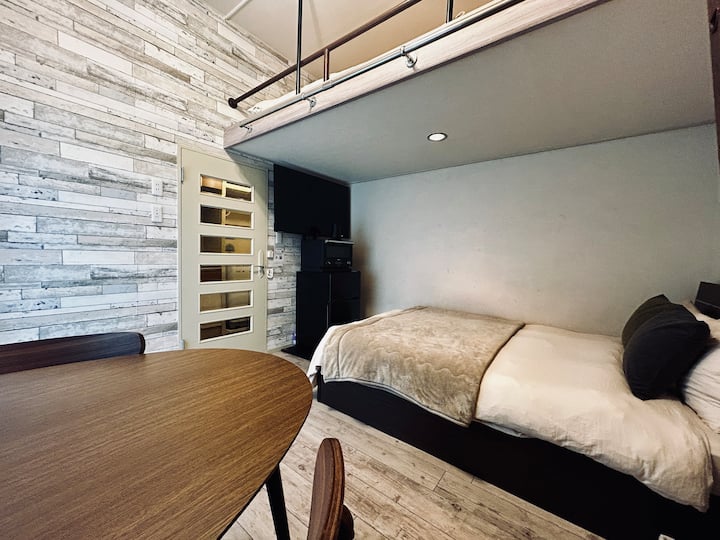 【スワンパーク池袋】池袋駅徒歩10分！ラグジュアリーなloftがあるお部屋!最大4人! - Ikebukuro