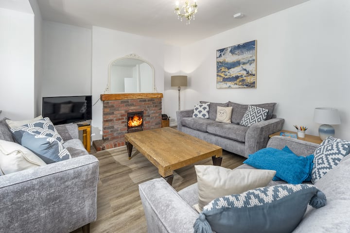 Twizell Point, Large Ground Floor Flat - Bamburgh